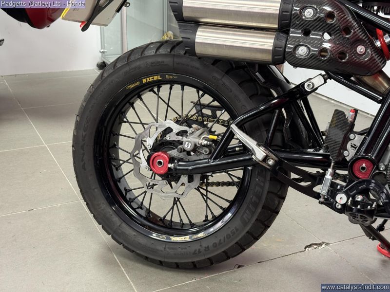 Ccm Spitfire Blackout for sale - Catalyst FindIt